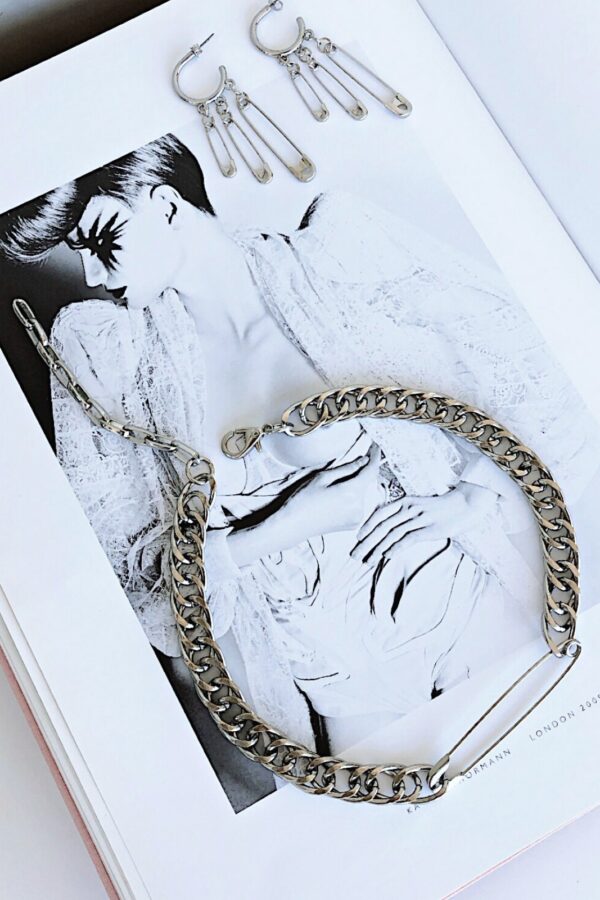 Colar Crystal Pin - HIGHER STORE ⚡️